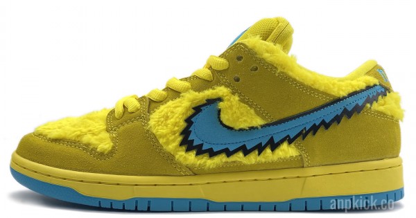 Grateful Dead Bears x Nike SB Dunk Low "Yellow Bear" CJ5378-700