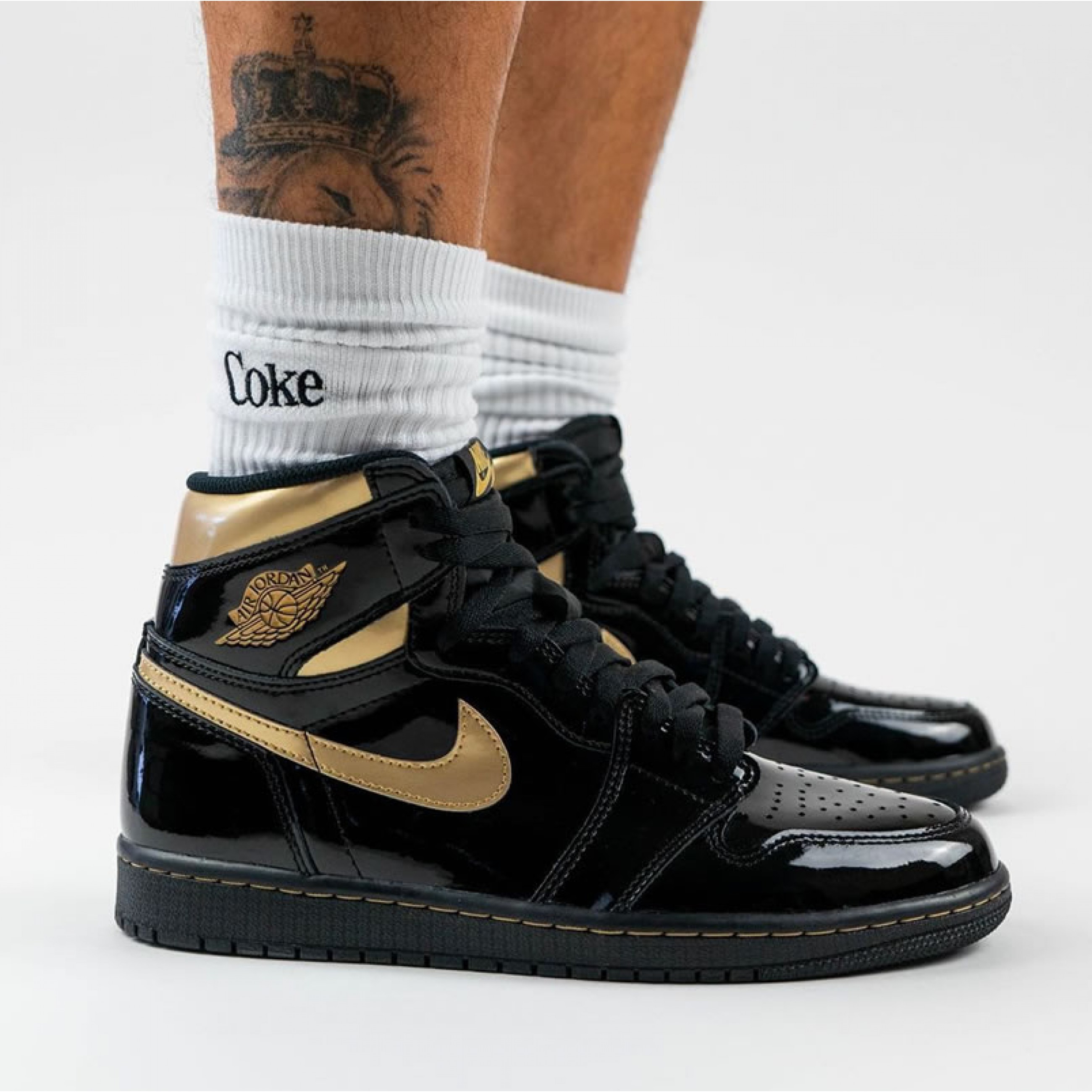 Air Jordan 1 High OG "Black Gold" Patent Leather New Release Date ...