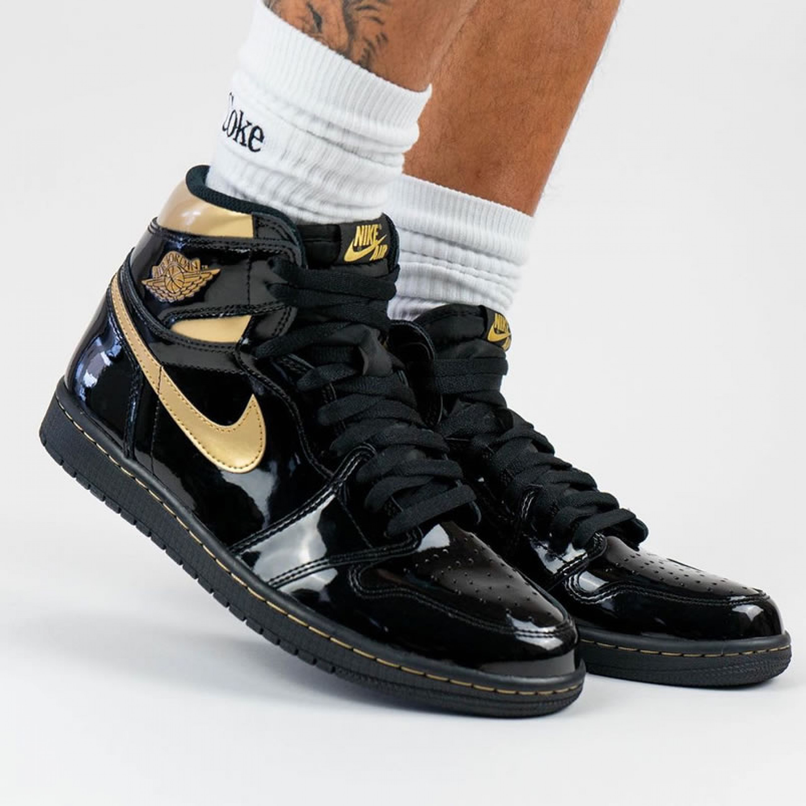 Air Jordan 1 High OG "Black Gold" Patent Leather New Release Date ...