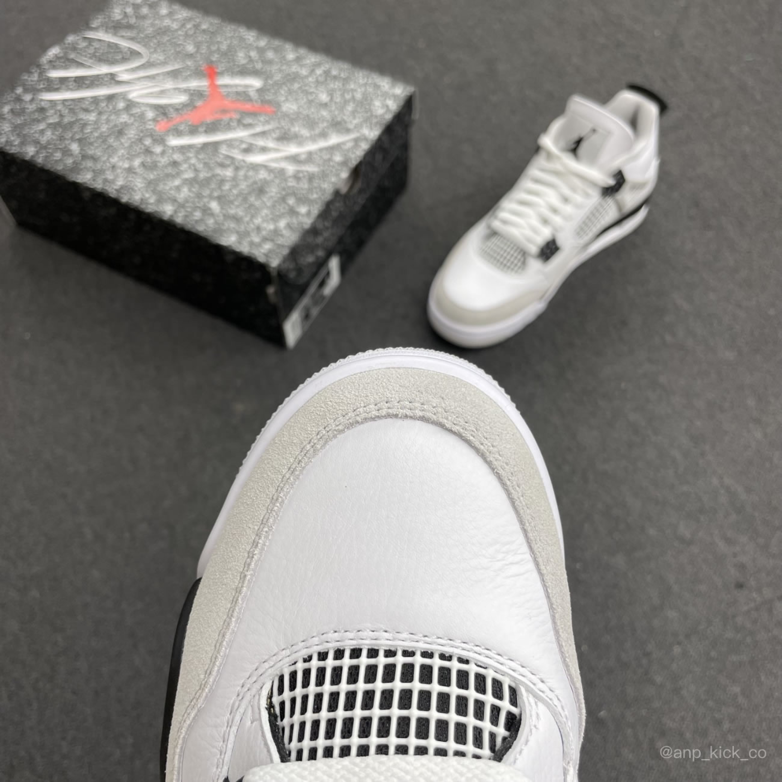 Air Jordan 4 RETRO "MILITARY" BLACK DH6927-111